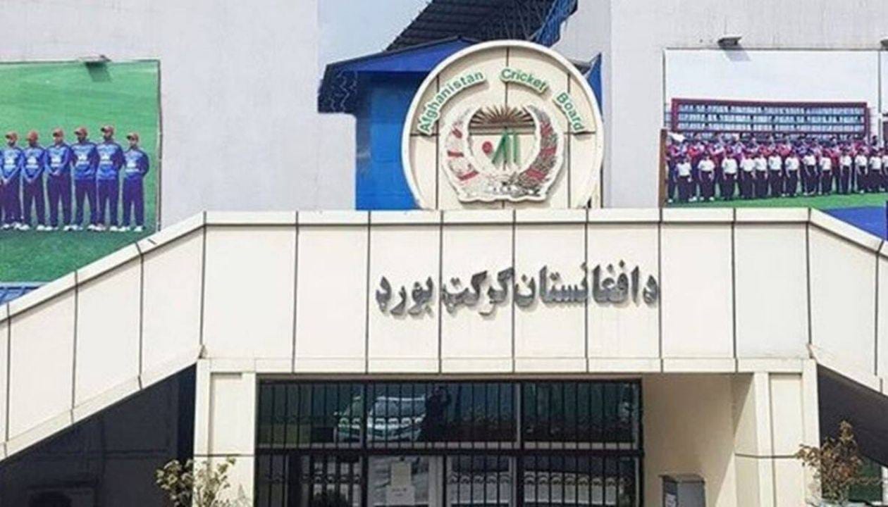 আমাদের একঘরে করে দেবেন না, আর্জি আফগান ক্রিকেট বোর্ডের - Bengali News ...