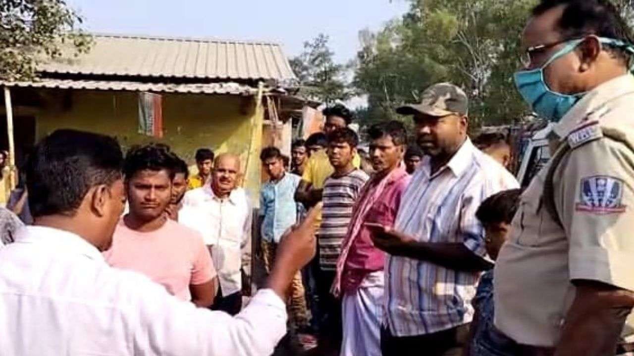 INTTUC Clash- তৃণমূল শ্রমিক সংগঠনের গোষ্ঠী সংঘর্ষে তুলকালাম, মারপিট ...