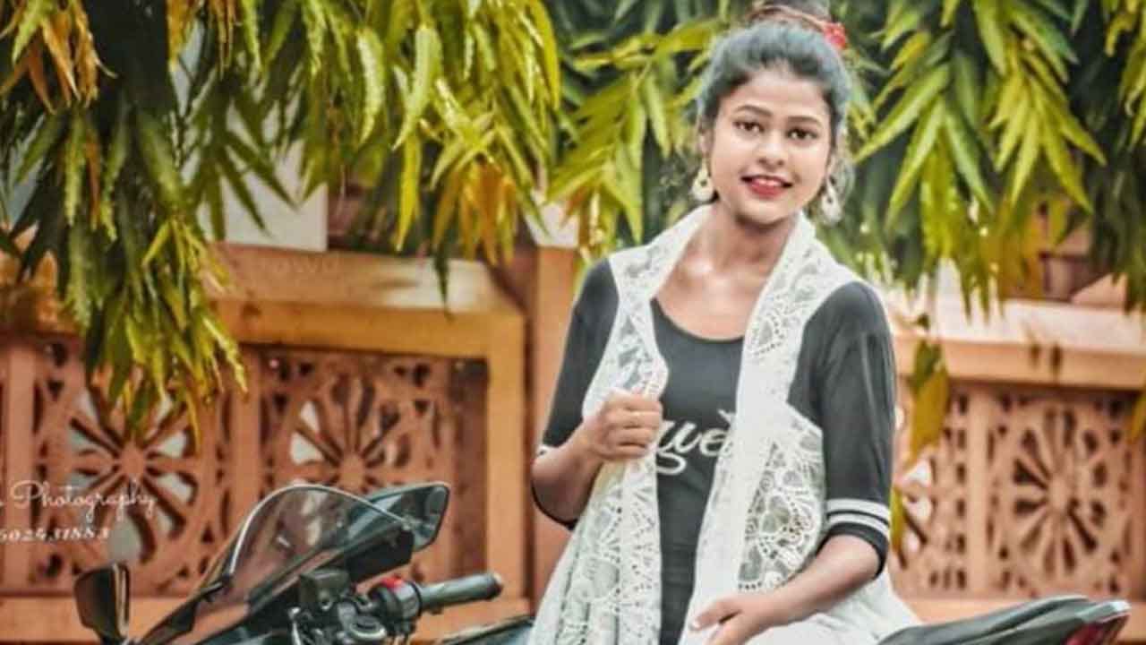 Burdwan TMC Worker Unnatural Death: বাইরে 'খেলা হবে' গান, ব্যান্ড পার্টি! ঘরের ভিতরে তরুণী ...