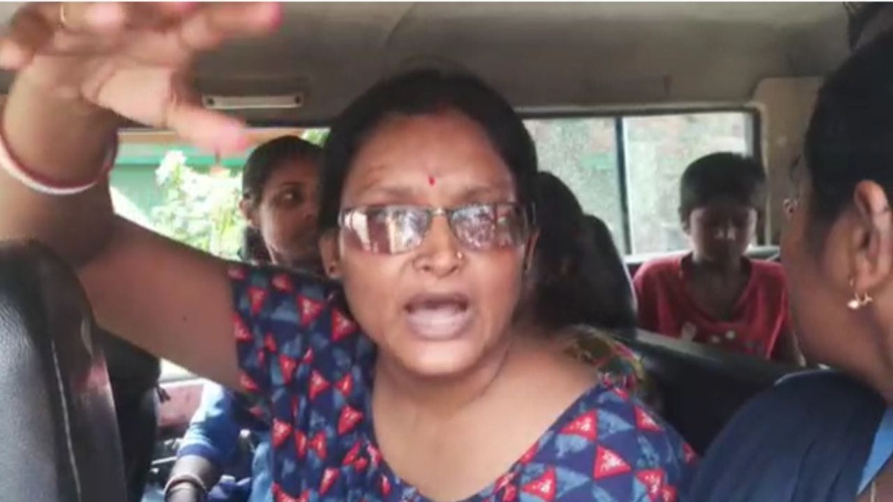 North 24 pargana: রড চুরির সন্দেহে ২ কিশোরকে শিকল দিয়ে বেঁধে অত্যাচার ...