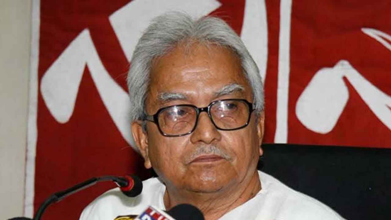 Biman Basu: '১৫ সালের মামলায় আদালতে হাজিরা সূর্য-বিমানদের - Bengali News | Biman basu: Biman ...