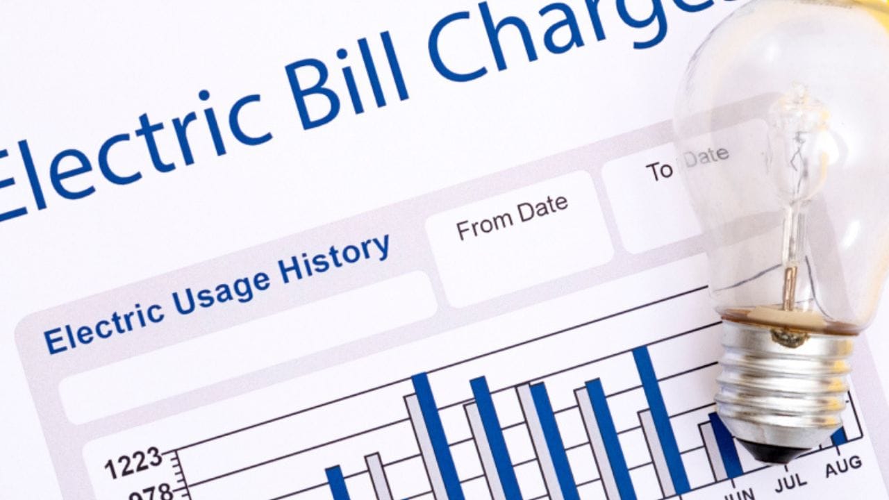 MP Electricity Bill: এক মাসের বিদ্যুতের বিল ৩৪১৯ কোটি টাকা! 'জোর কা ...