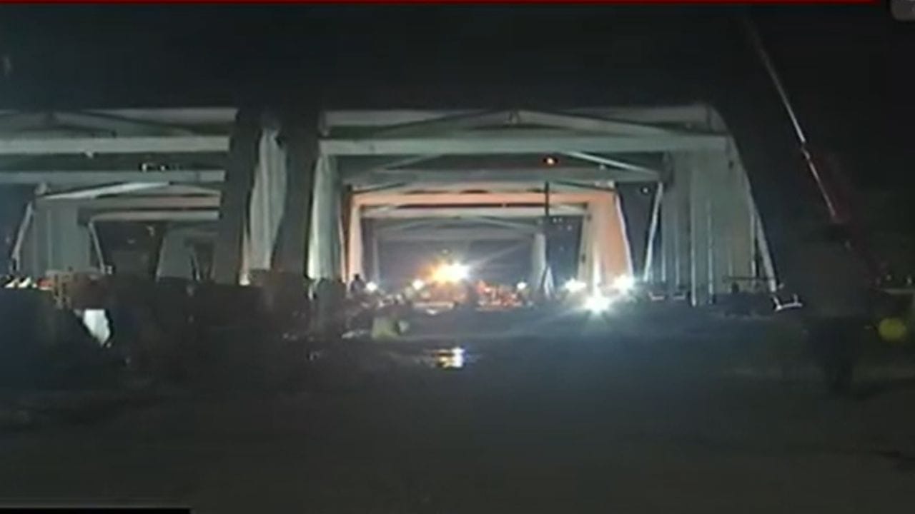 Tala Bridge: পুজোর আগেই খুলবে টালা ব্রিজ, দিন-রাত এক করে চলছে কাজ ...