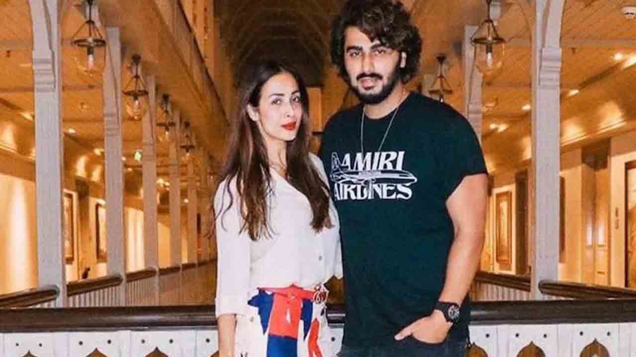 Ajun Kapoor: প্রেমিকা মালাইকার বিয়ে, দাঁড়িয়ে দেখছেন অর্জুন, হাতে ...