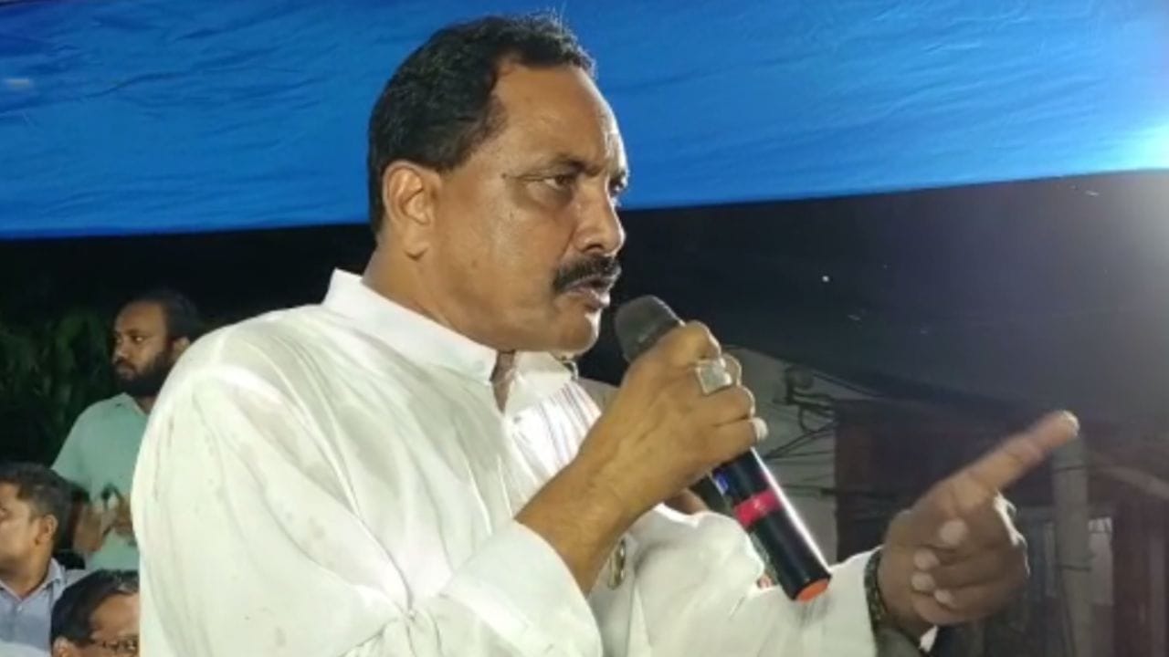 TMC MLA: হাত-পা কাটার নিদানের পর এবার সিপিএম-বিজেপিকে বুথে না ঢুকতে ...