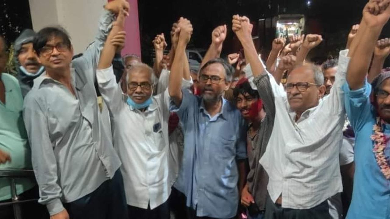 CPIM: সপ্তাহে ২ দিন হাজিরা, শর্তসাপেক্ষে জামিন আভাস-অনির্বান সহ বাম ...