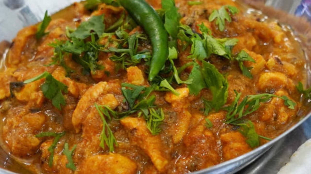 Amritsari Chicken Masala Recipe: আমেরিকা-চিনের খাবার তো অনেক হল,রবিবারে ...