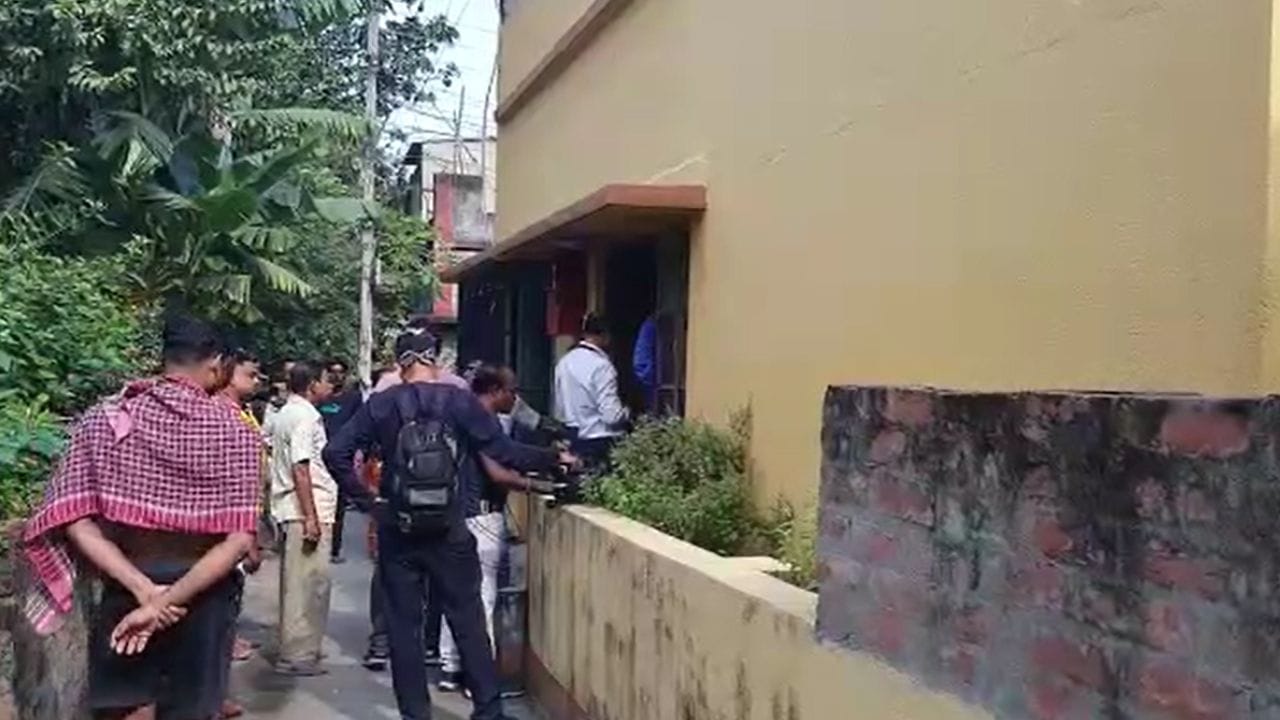 Sodepur ED Raid: সকাল-সকাল তৎপর ED, সোদপুরে রাজেন্দ্রপল্লীতে তল্লাশি অভিযান - Bengali News | ED ...