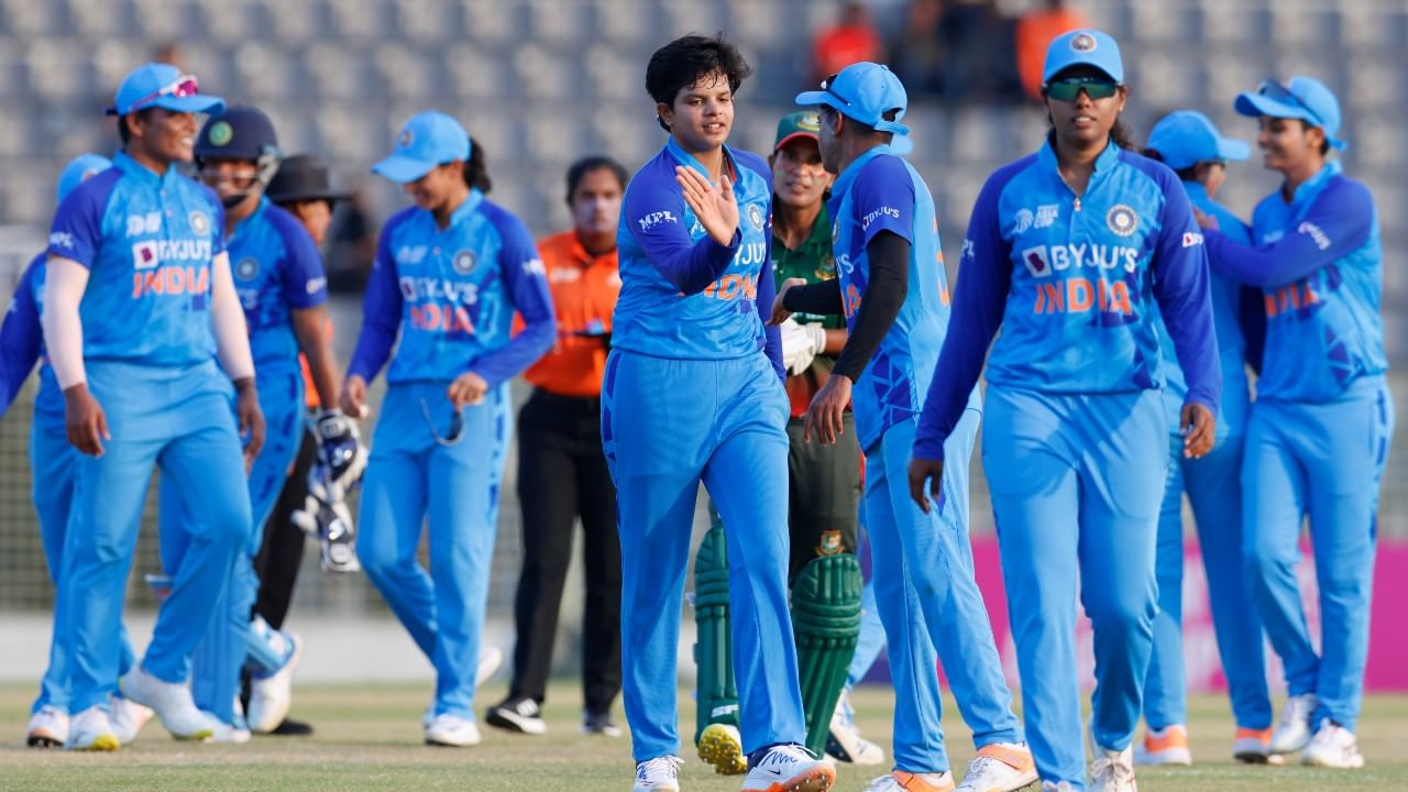 Asia Cup 2022: শেফালির অলরাউন্ড পারফরম্যান্সে জয়ে ফিরল ভারত - Bengali ...