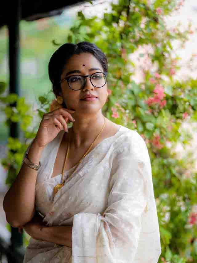 সব সাজেই বাজিমাত সোহিনীর Tv9bangla 