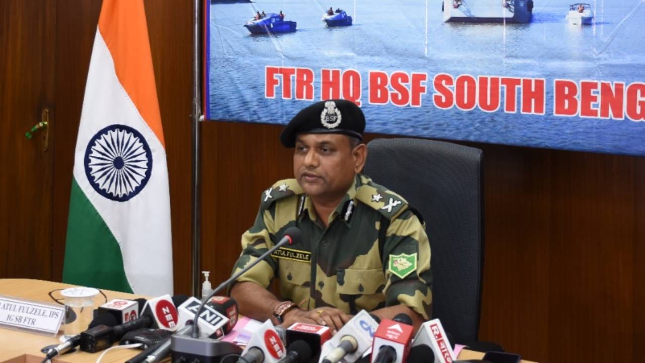 BSF: কাঁটাতারহীন সীমান্তের ১৫৬টি এলাকা নিয়েই ‘চিন্তিত’ সীমা সুরক্ষা বল ...