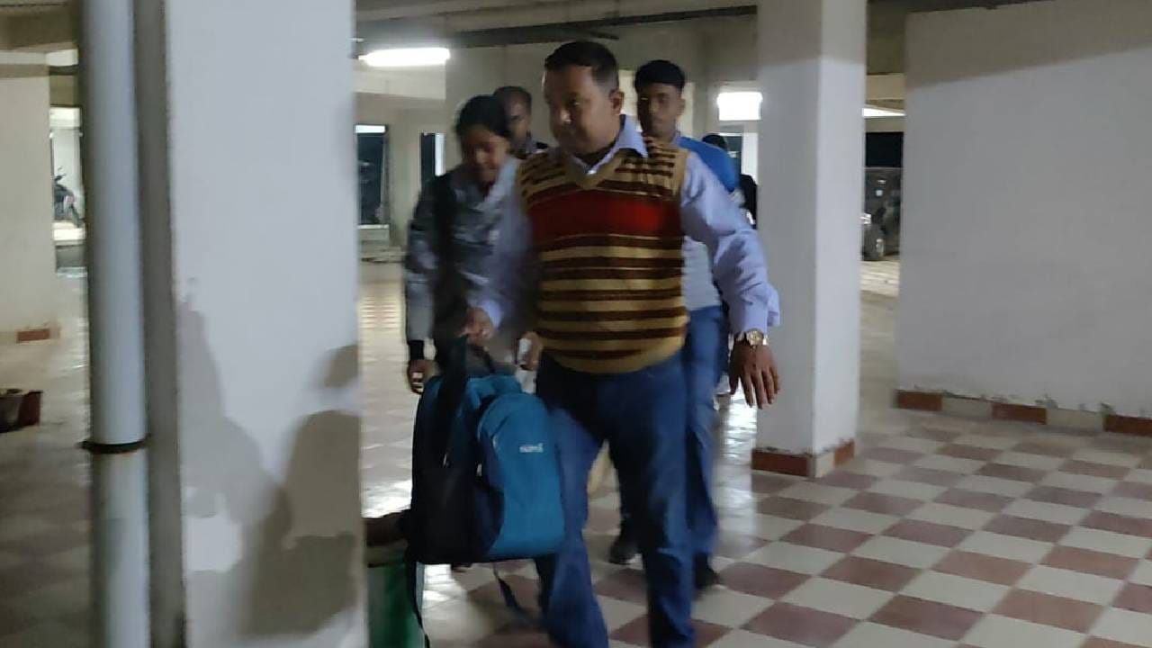 Anti-Corruption Branch : উত্তরবঙ্গের তিন থানার পুলিশ কর্তার বাড়িতে ...