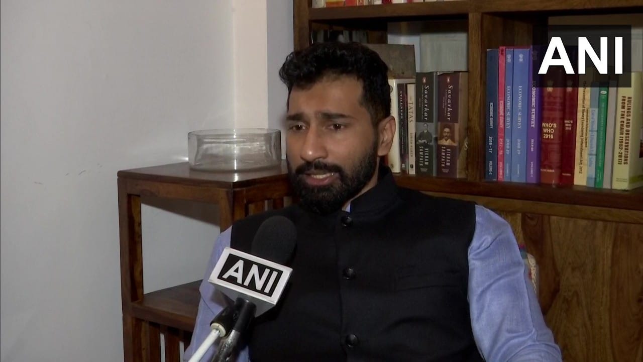 Anil K Antony: BBC-র তথ্য়চিত্রের নিন্দা করে পোস্ট, কংগ্রেস ছাড়লেন একে ...