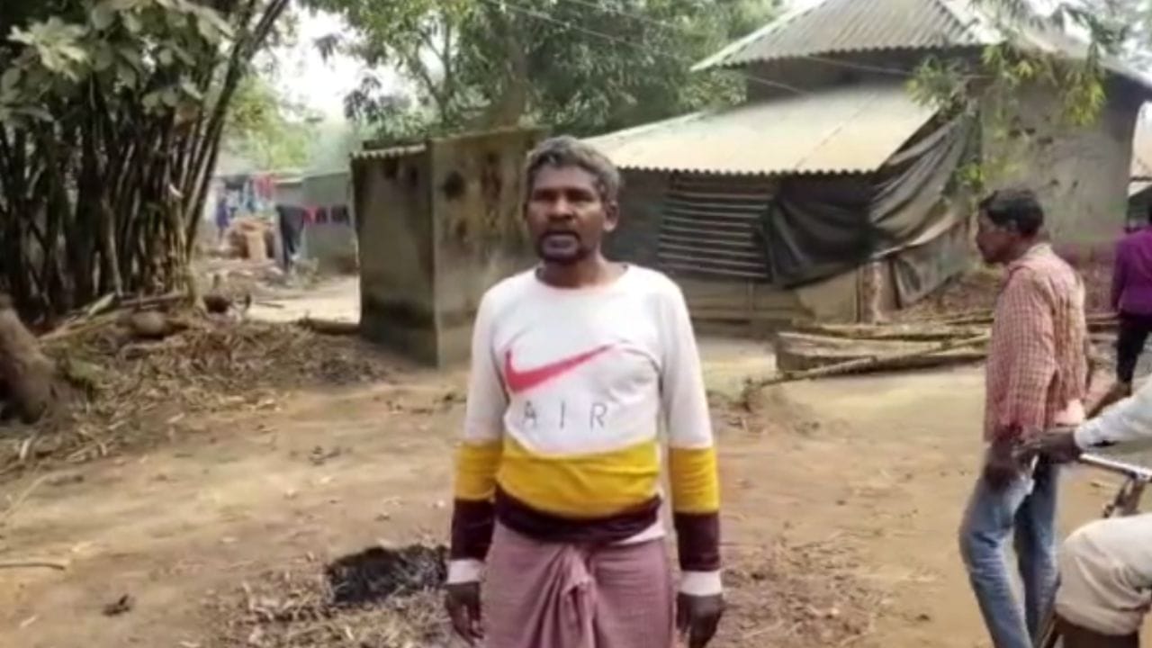 Arambag: কাগজ আছে, ৯ বছর কাটলেও জমি, শাসকদলকেই কাঠগড়ায় তুলল বিরোধীরা ...