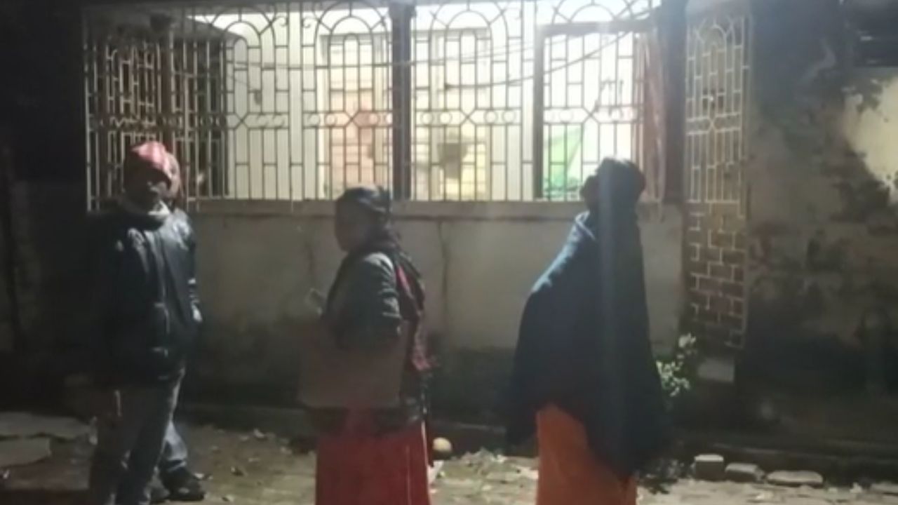 Budge Budge: স্বামী বলেছিলেন নাইটে ডিউটি আছে, বাপের বাড়ি যান স্ত্রী ...