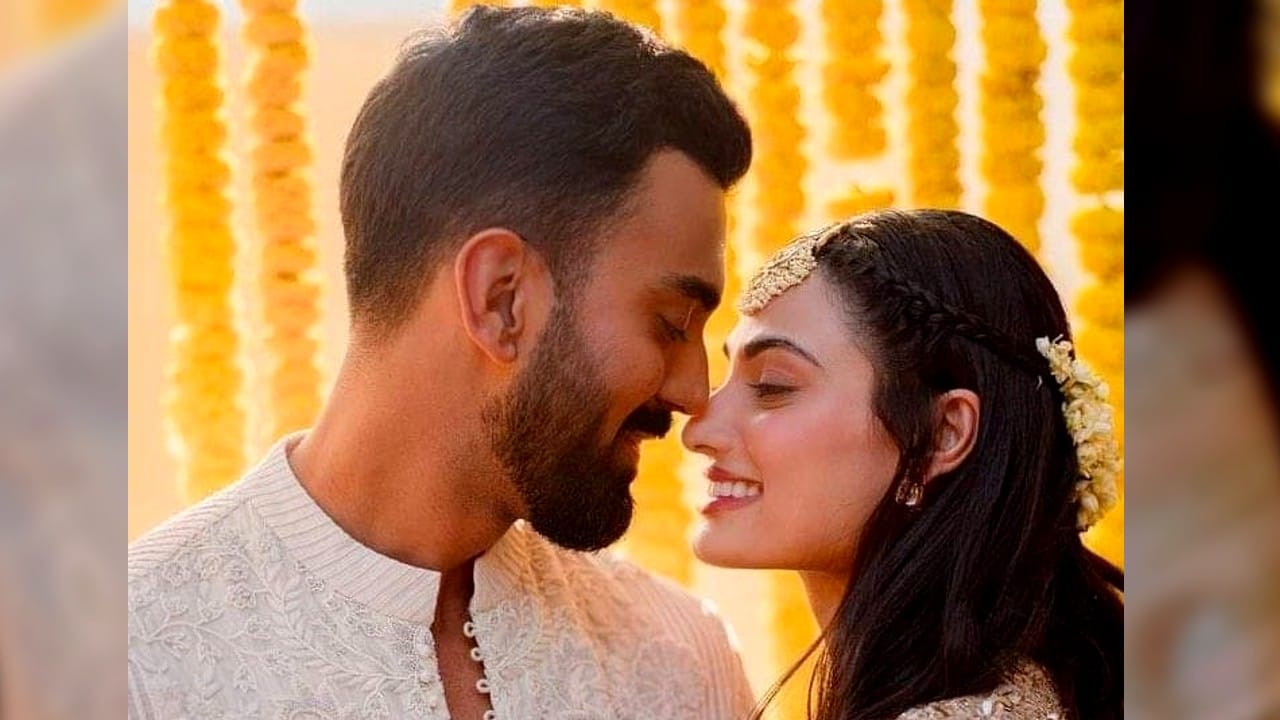 KL Rahul Wedding: বিয়ের আসরে জামা ছিঁড়ে ফালাফালা! 'সুখ' পেলেন রাহুল ...
