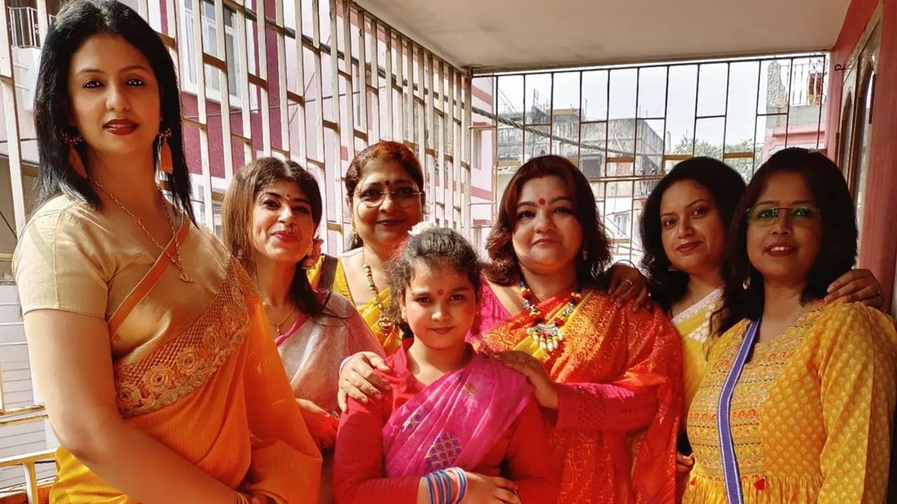 Mohammed Shami: সরস্বতী পুজোয় অঞ্জলি, দেখুন মহম্মদ সামির মেয়ে কত বড় ...