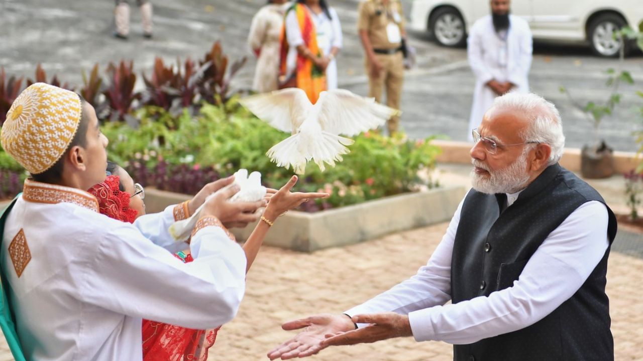 PM Narendra Modi: 'পরিবারের সদস্য হিসেবে এসেছি', দাউদি বোহরা মুসলিম ...