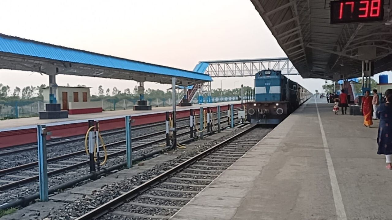 Balurghat-Hili Rail: বালুরঘাট-হিলি রেললাইন সম্প্রসারণে বাজেটে বরাদ্দ ... Balurghat-Hili Rail: বালুরঘাট-হিলি রেললাইন সম্প্রসারণে বাজেটে বরাদ্দ ...