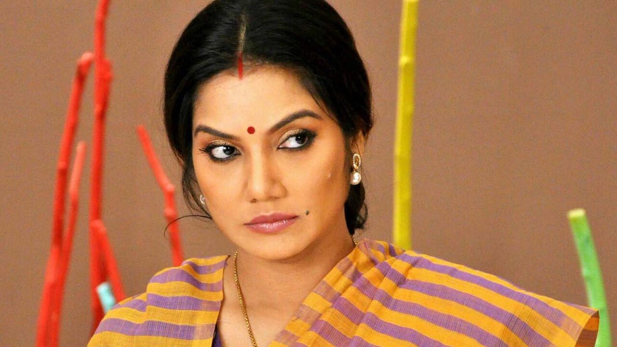 Dolon Roy: দোলন রায়কে সিনেমার অফার দেওয়ার পরই হাসপাতাল ভর্তি ...