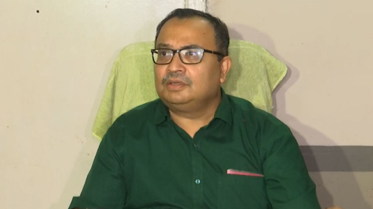 Kunal Ghosh: 'বাংলায় দাঁড়িয়ে বলছে বাংলা ভাষা শেখার লোক নেই ...