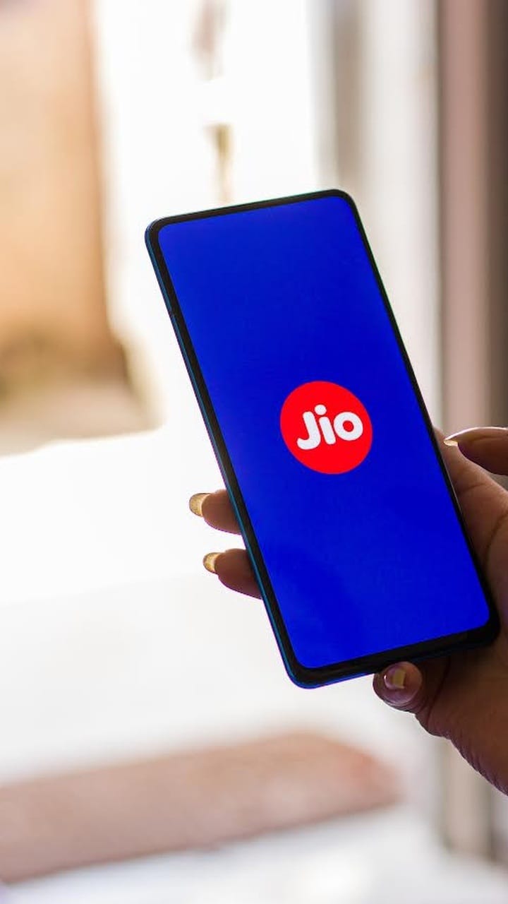 মাত্র 91 টাকায় সারা মাস Unlimited কল Jio-তে – TV9Bangla