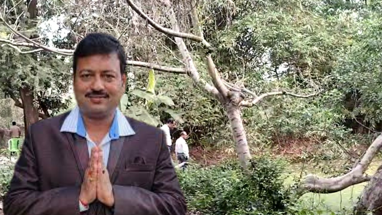 TMC MLA Jiban Krishna Saha: CBI তল্লাশি চলাকালীন পুকুরে মোবাইল ছুড়ে ... TMC MLA Jiban Krishna Saha: CBI তল্লাশি চলাকালীন পুকুরে মোবাইল ছুড়ে ...