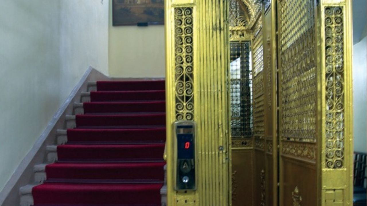 Asia's First Elevator: দুই শতকের ইতিহাস বুকে নিয়ে রাজভবনে এখনও সচল ...