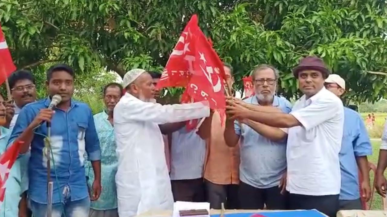 CPIM: আরও শক্তি বাড়ল বামেদের, হাসনাবাদে তৃণমূল ছেড়ে সিপিএমে যোগ দিলেন ...
