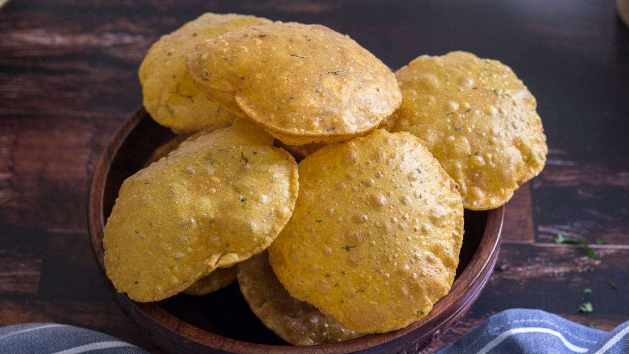 Wedding Event: গরম পুরি পাননি, রেগে বিয়েবাড়িতেই পাথর ছুড়ল অনাহূতরা ...