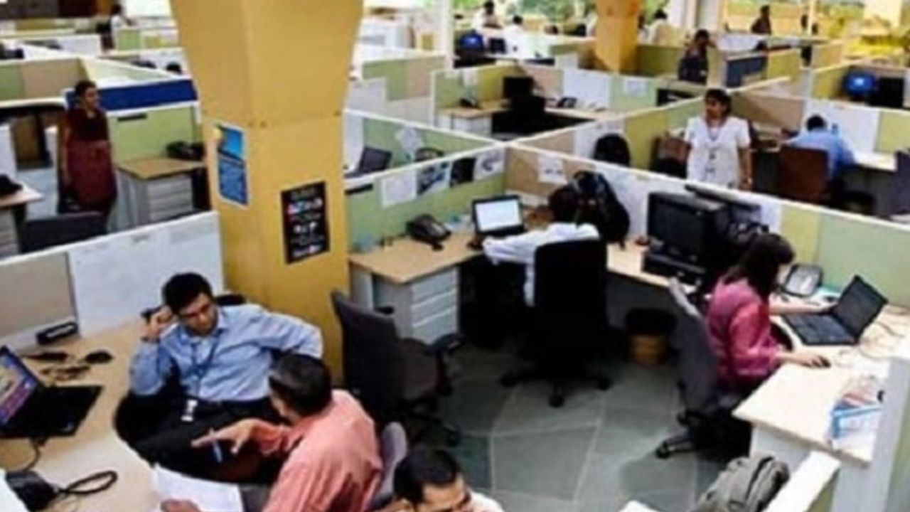 Rail office: ঠিক ৯টায় অফিসে না এলেই কাটা যাবে হাফ CL, সব কর্মীকে কড়া ...