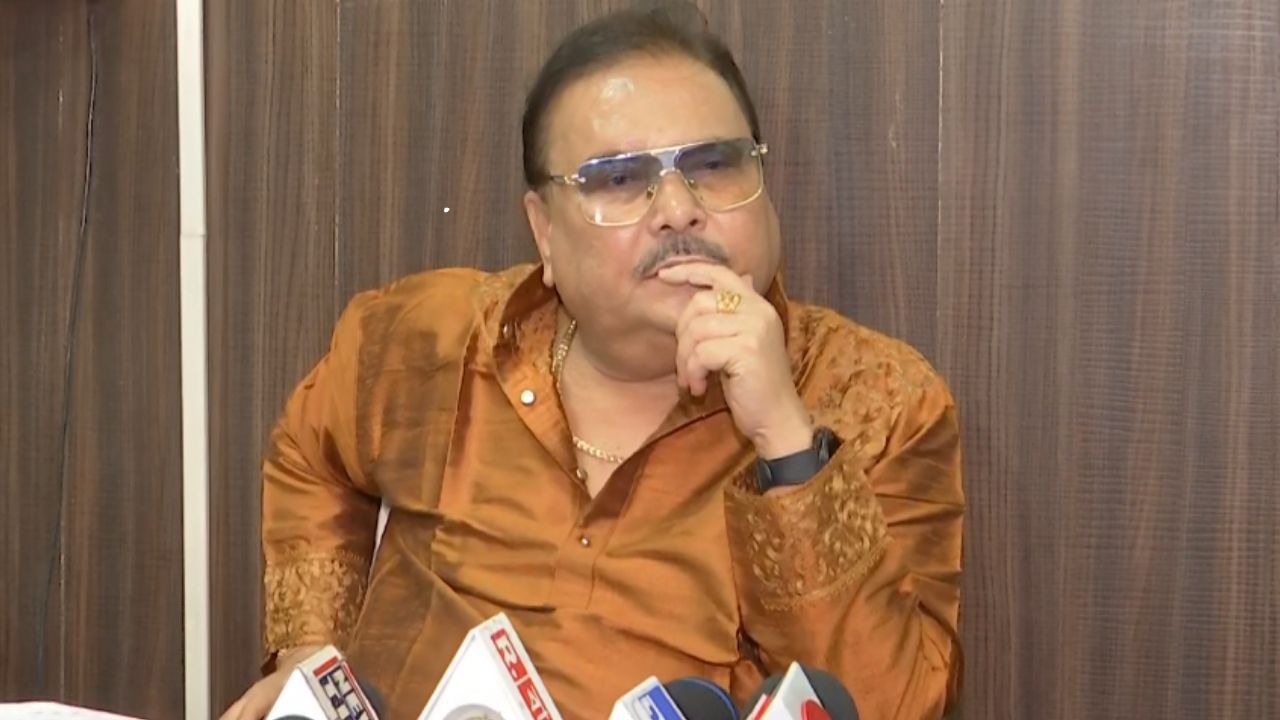 Madan Mitra: মমতার কাছে অনুরোধ, ব্যাপারটাকে প্রতিহিংসায় নিয়ে যাবেন না ... Madan Mitra: মমতার কাছে অনুরোধ, ব্যাপারটাকে প্রতিহিংসায় নিয়ে যাবেন না ...