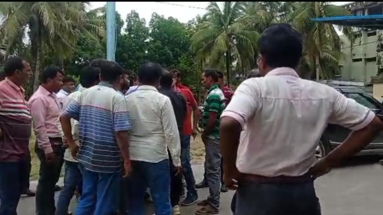 WB Panchayat Polls 2023: মনোনয়ন প্রত্যাহারে বাধ্য করার অভিযোগ, বিডিও ...