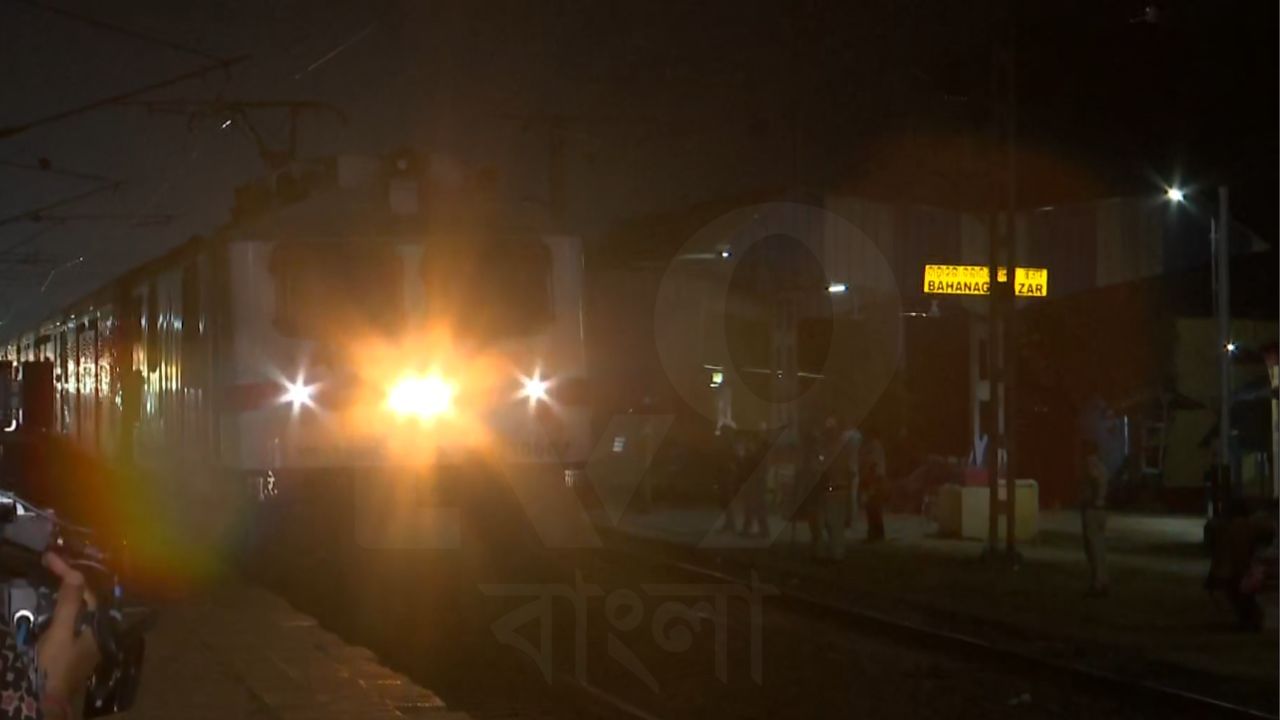 Coromandel Express: ৫ দিন পর বাহানাগা পেরিয়ে চেন্নাইয়ের দিকে করমণ্ডল ...