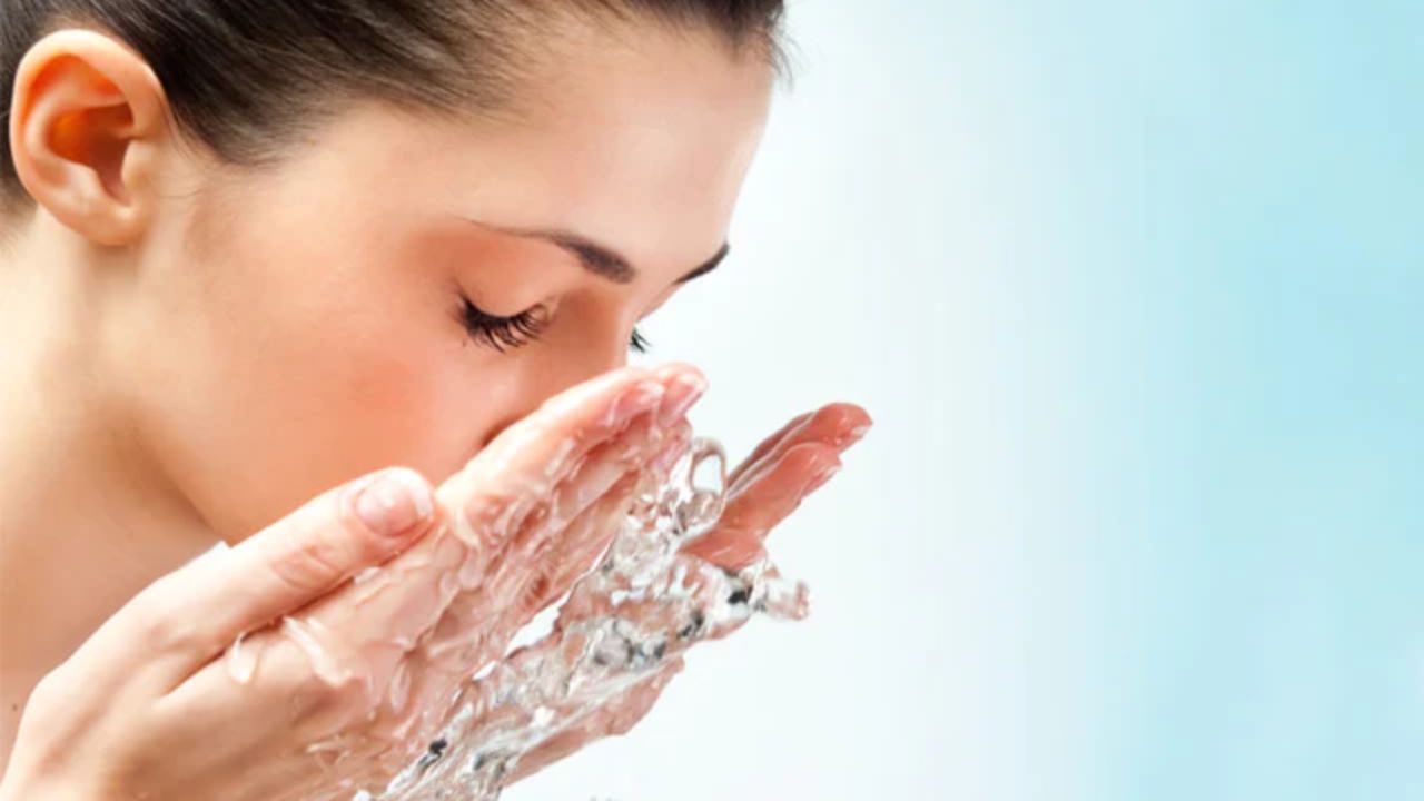 Face Washing Mistakes: মুখ ধোয়ার সময় কি এই ভুলগুলো আপনিও করেন ...