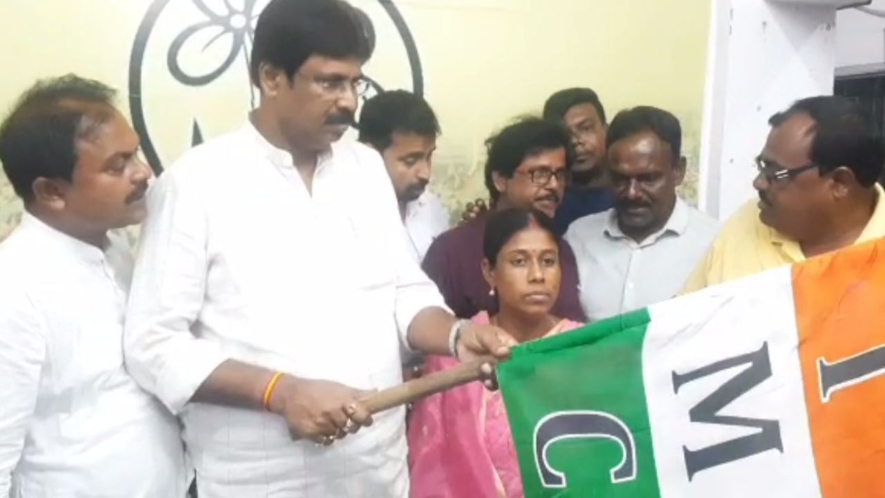 Panchayat Election Result 2023: BJP-র টিকিটে জিতে যোগ দিলেন TMC-তে - Bengali News | Panchayat ...