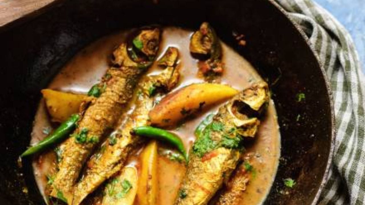 Diet Fish Meal: আলু-পটল-পেঁপে-ঝিঙে দিয়ে বানানো এই মাছের খেতে সুস্বাদু ...