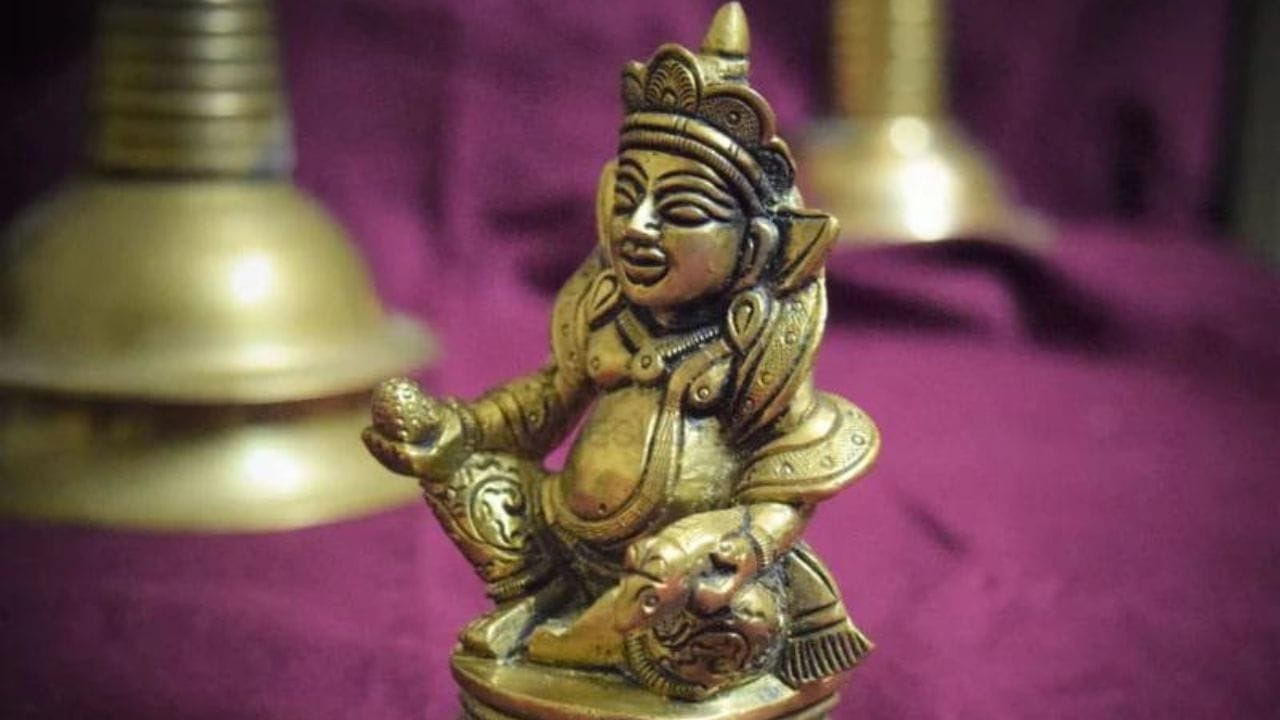 Kuber Dev Names: অর্থভাণ্ডার থাকবে সবসময় পূর্ণ! প্রতিদিন সকালে উঠেই ...