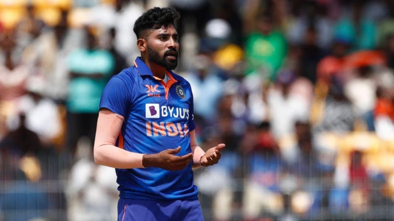 Mohammed Siraj ক্যারিবিয়ান সফরের মাঝপথে হঠাৎ কেন দেশে ফেরত পাঠানো হল