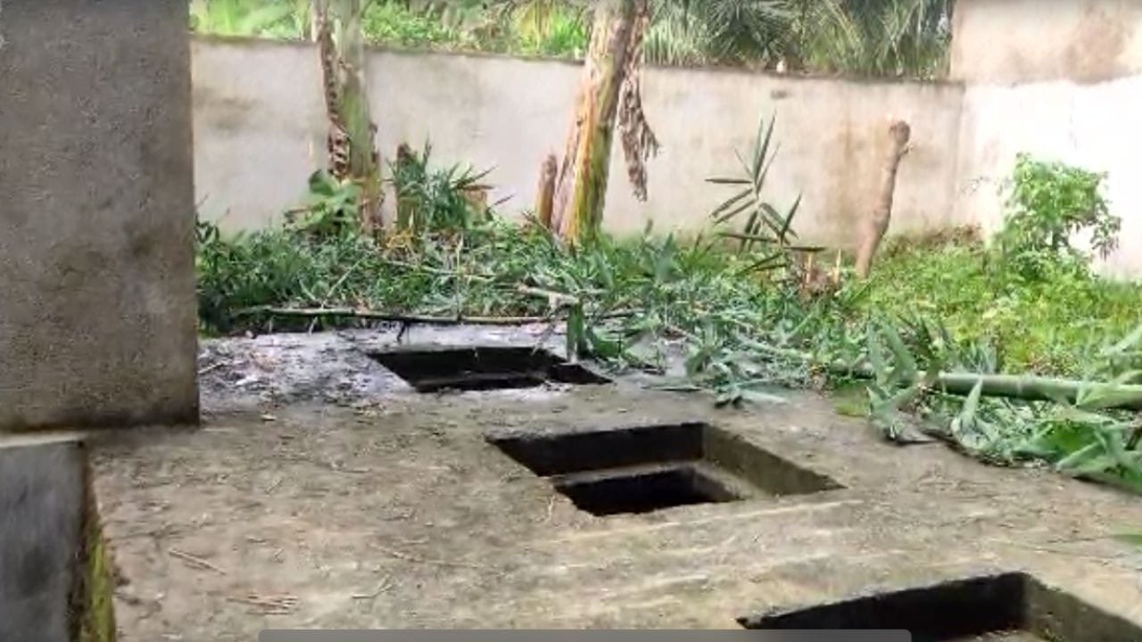 Dead body found: কেউ থাকে না বাড়িতে, সেপটিক ট্যাঙ্কে উঁকি মারতেই দেখা ...
