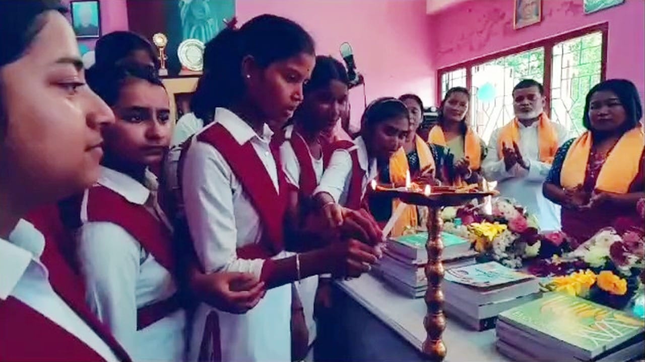 Alipurduar Smart Library: ডুয়ার্স দিশা প্রকল্পে আলিপুরদুয়ার জেলায় ...