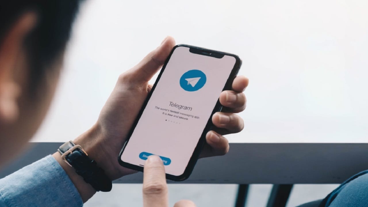 Malware App: ভুলেও ডাউনলোড করবেন না Telegram-এর এই ভার্সন, কোটি কোটি লোকের তথ্য লোপাট! - Bengali ...