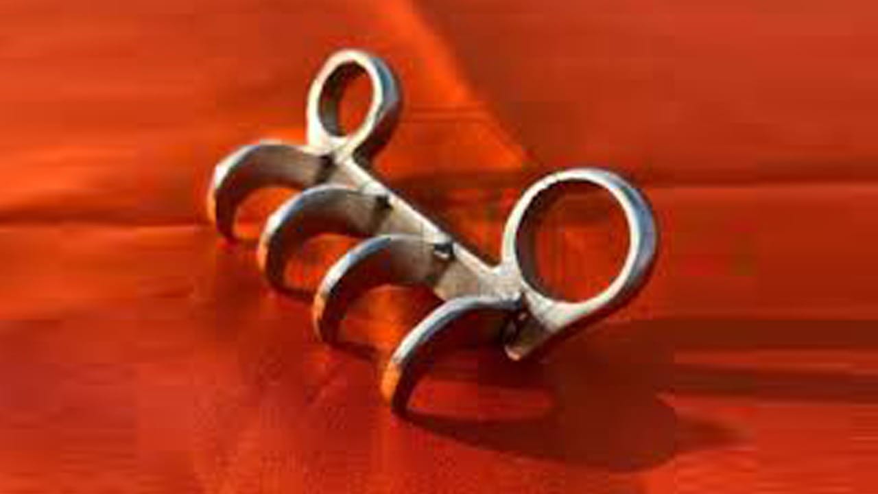 Shivaji's Wagh Nakh: দেশে ফিরছে বাঘ নখ - Bengali News | Shivaji's Wagh ...