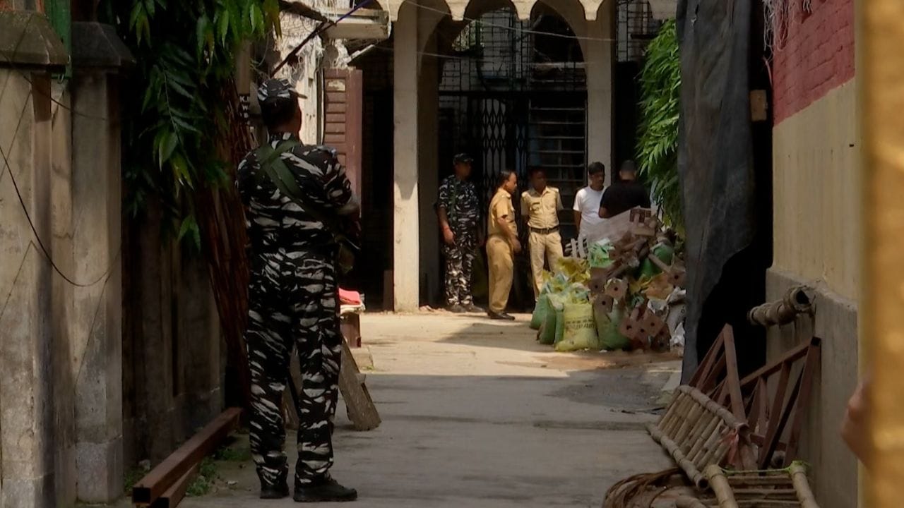 CBI raid in West Bengal: কাঁচড়াপাড়া থেকে ভবানীপুর, ১২ জায়গায় কেন ...