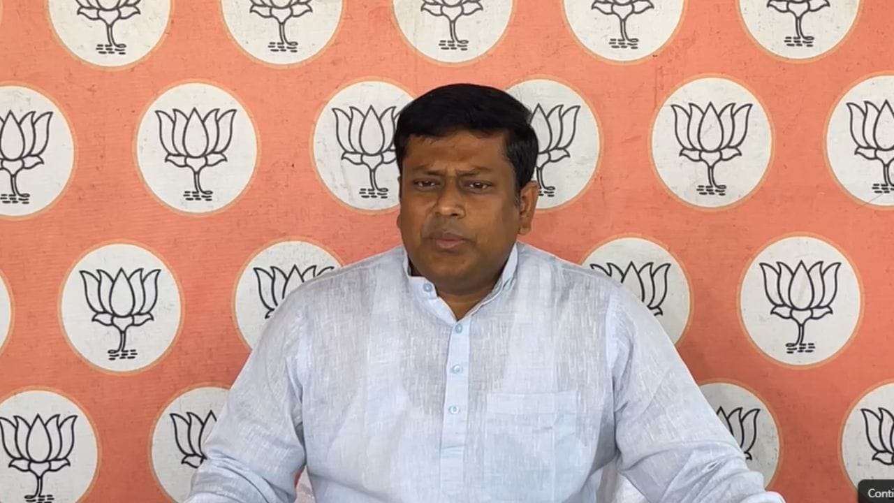 Sukanta Majumdar: নম্বর ভাইরাল করে মোদীর প্রকল্পের ব্র্যান্ড ...