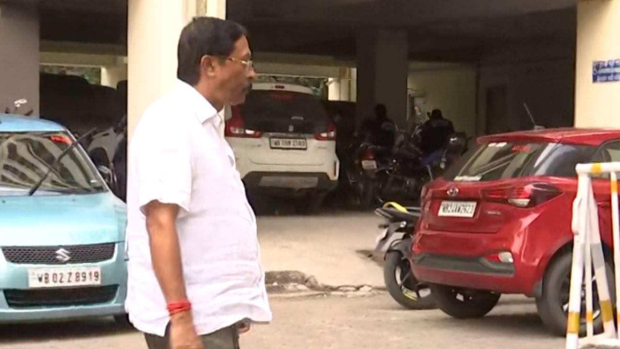 Kamarhati: ইডি দফতরে তলব কামারহাটি পুরসভার চেয়ারম্যানকে, চলছে ...
