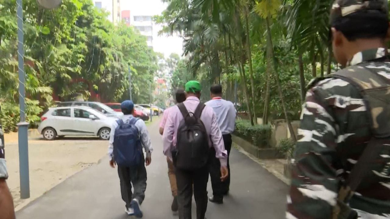 ED Raid: CC2-এর পাশে কুন্তলের ভাড়াটে ফ্ল্যাট, সকাল-সকাল হাজির ED-র ...