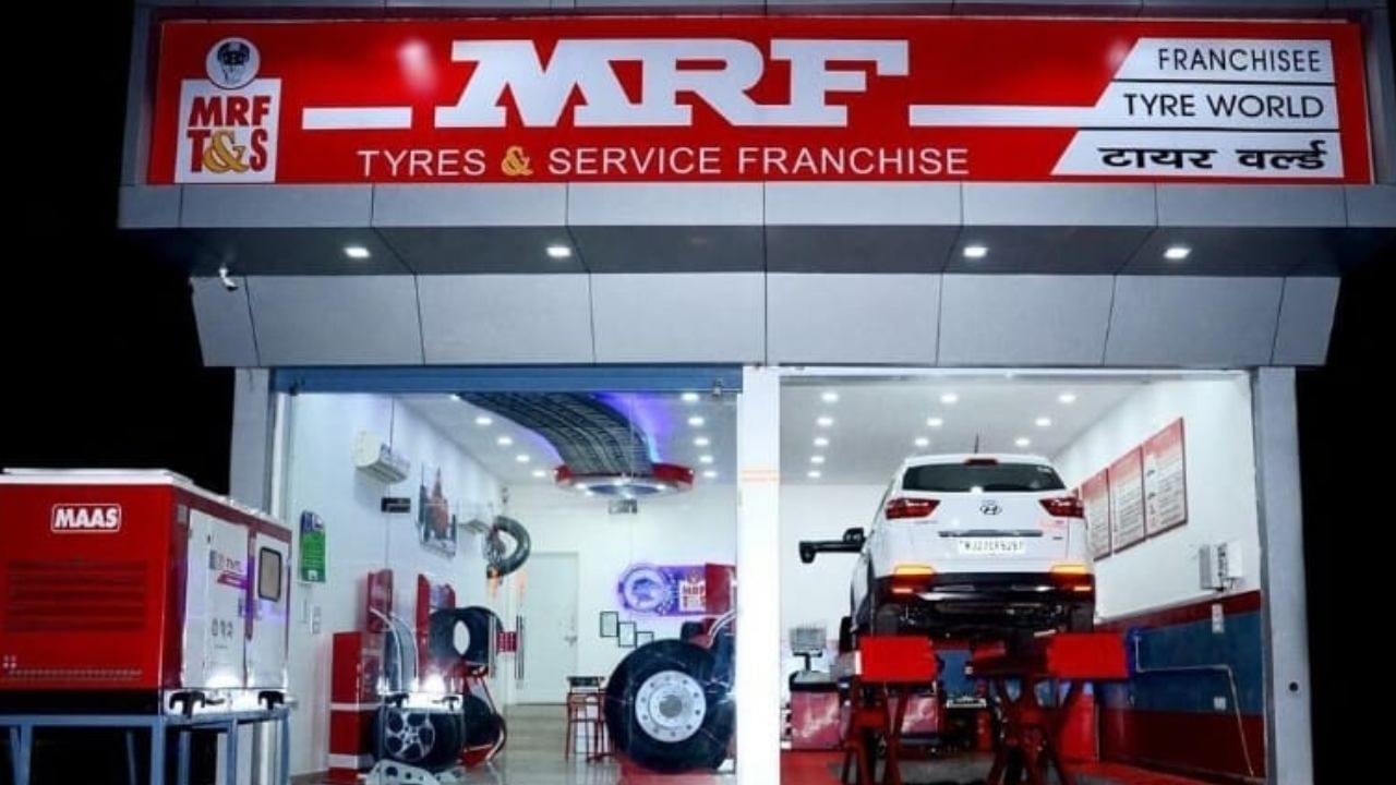 MRF Share Price: দেশের সবথেকে দামি ১ লাখি শেয়ারে ডিভিডেন্ট মাত্র ৩ টাকা? হাসির রোল সোশ্যাল ...