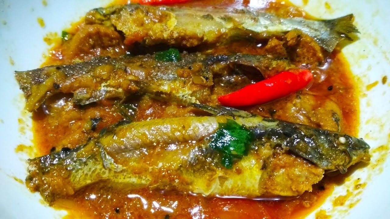 Tangra Macher jhol: শীতের দুপুরে আলু-পেঁয়াজকলি দিয়ে ট্যাংরার ঝোল হলে ...