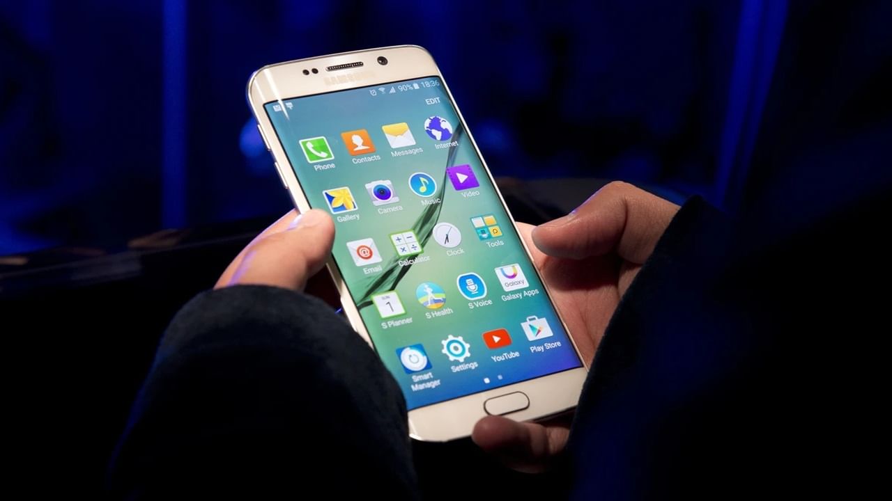 Samsung মোবাইল ইউজ়াররা এখনই সাবধান, তথ্য ফাঁসের সতর্কবার্তা সরকারের ...